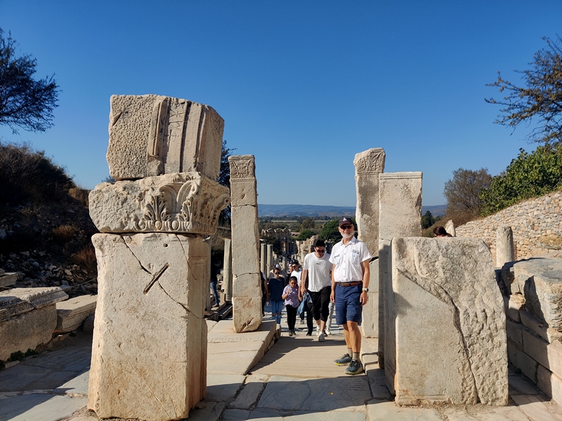 Continuing Westward in Turkiye – Calder Escapes