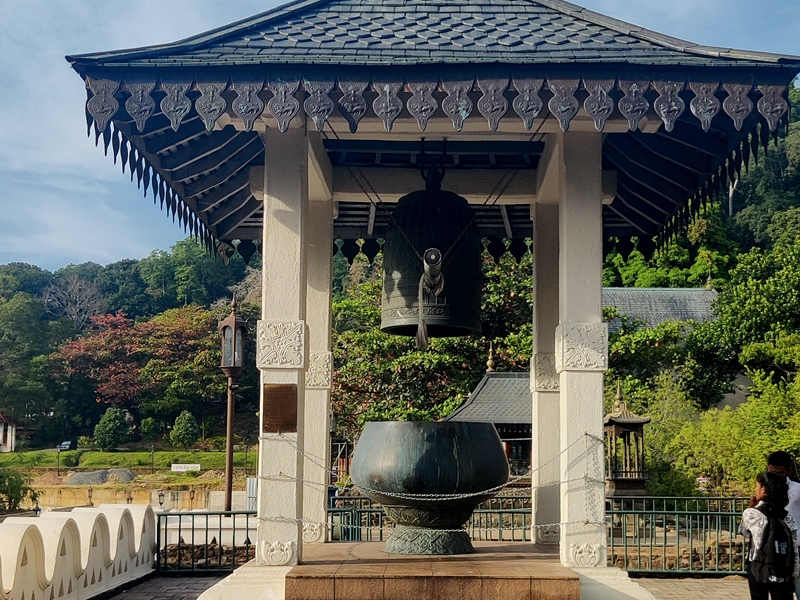 Sri Lanka – trains, planes and automobiles – Calder Escapes